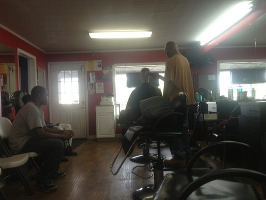 JUNE’S BARBER SHOP - Updated January 2026 - 16 Reviews - 1035 W Corbett ...