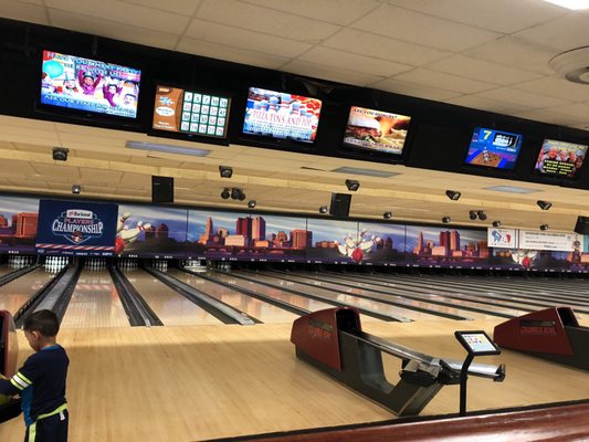 WAYNE WEBB’S COLUMBUS BOWL - 22 Photos & 17 Reviews - Bowling - 3224 S ...