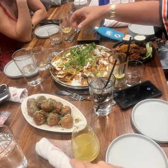 BATCH GASTROPUB - Updated January 2026 - 1726 Photos & 1534 Reviews ...