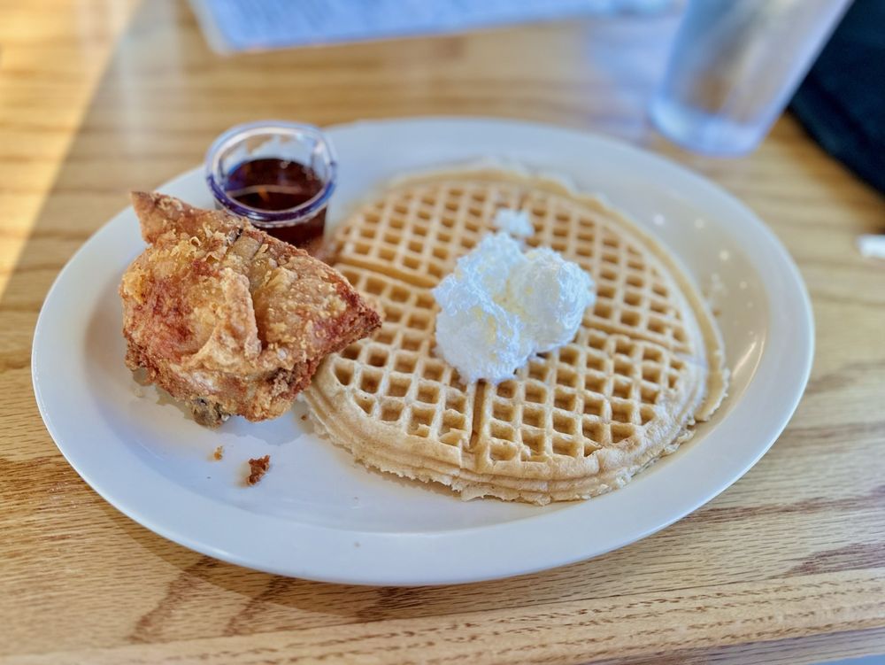 ROSCOE’S HOUSE OF CHICKEN & WAFFLES - Updated July 2025 - 2632 Photos ...