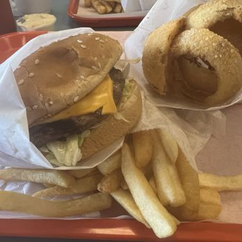 MISSION BURGERS - Updated June 2024 - 81 Photos & 120 Reviews - 4606 ...