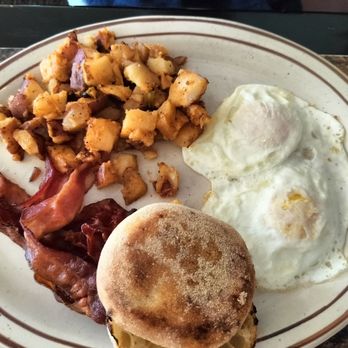 BRIGS AT THE CROSSING - Updated March 2025 - 218 Photos & 217 Reviews ...