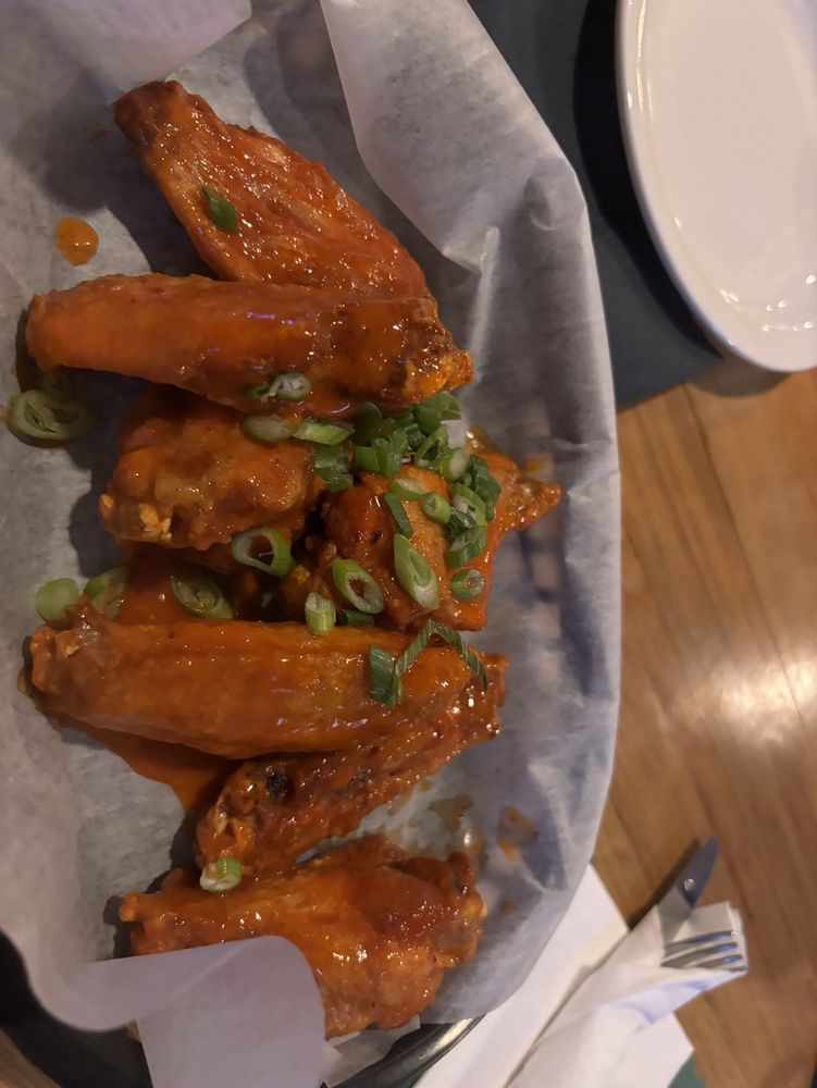 HARRIS BAR & GRILL - Updated July 2025 - 96 Photos & 49 Reviews - 666 ...
