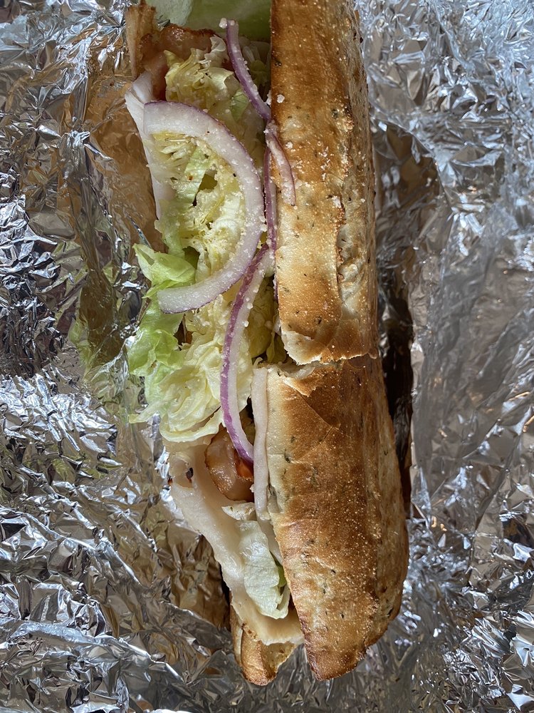CHEBA HUT TOASTED SUBS - 19 Photos & 33 Reviews - 3412 N Sheffield Ave ...