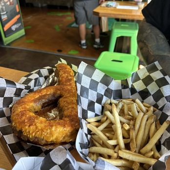 PICKLES PUB - Updated June 2025 - 329 Photos & 459 Reviews - 520 ...