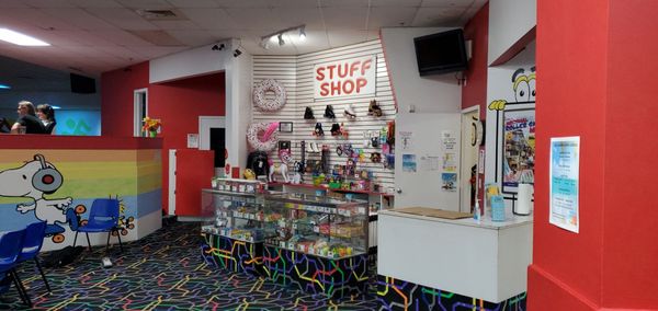 WHEELS SKATING CENTER - Updated December 2025 - 26 Photos & 58 Reviews ...