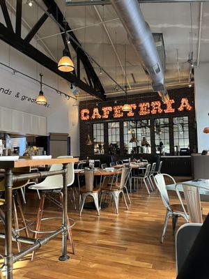 CAFETERIA 15L - Updated January 2025 - 5090 Photos & 3819 Reviews ...