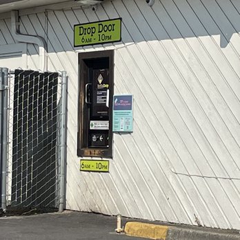 BOTTLEDROP REDEMPTION CENTER - Updated November 2025 - 10 Photos & 24 ...