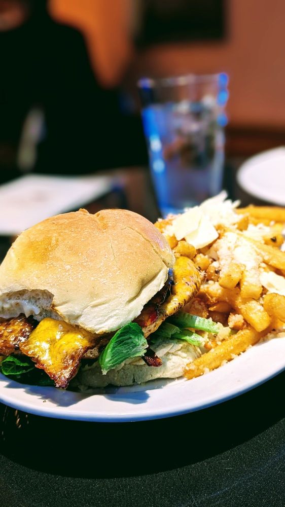 ROAM CAFE - Updated October 2024 - 320 Photos & 312 Reviews - 260 Park ...