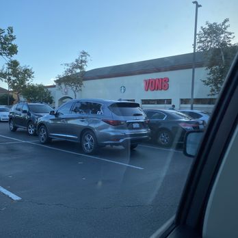 VONS - Updated November 2025 - 108 Photos & 202 Reviews - 3550 Murphy ...