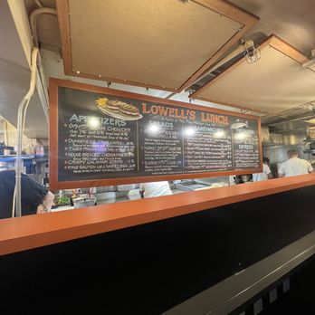 LOWELL’S RESTAURANT - Updated January 2025 - 2167 Photos & 1950 Reviews ...