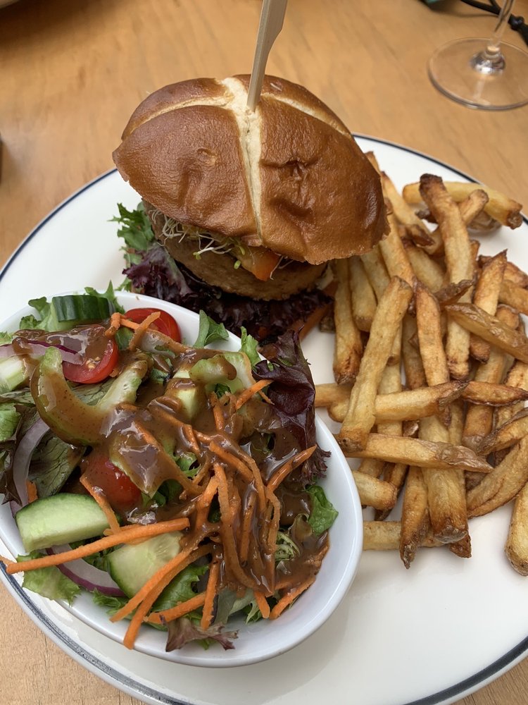 52 NORTH PUB & GRILL - Updated August 2024 - 13 Photos & 10 Reviews ...