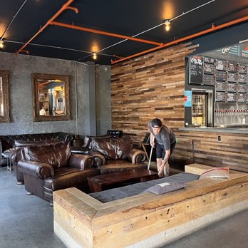 DOCENT BREWING - Updated July 2025 - 504 Photos & 482 Reviews - 33049 ...