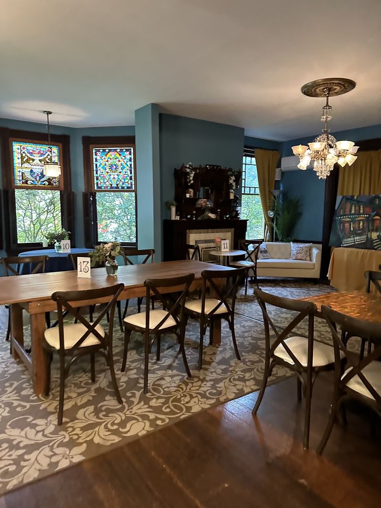 VANDIVER INN - Updated December 2025 - 48 Photos & 61 Reviews - 301 S ...