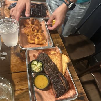 APOCALYPSE BBQ - Updated January 2025 - 1129 Photos & 720 Reviews ...