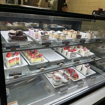 PARIS BAGUETTE - Updated June 2024 - 35 Photos & 13 Reviews - 23710 ...