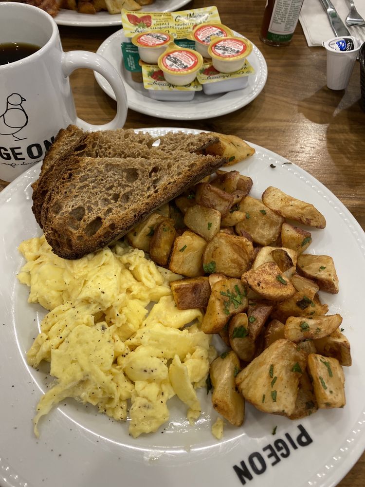 PIGEON CAFE - VILLE SAINT-LAURENT - Updated October 2024 - 10 Photos ...