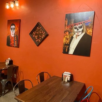 TOMMY TAMALE - Updated June 2025 - 148 Photos & 199 Reviews - 680 N ...