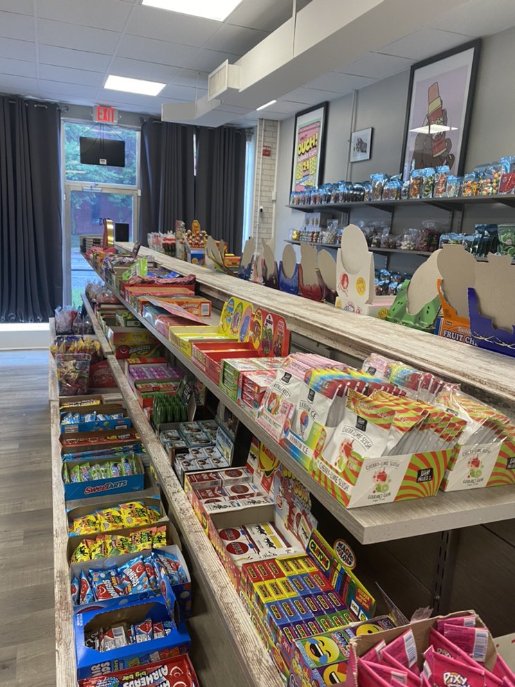 CANDY POP - Updated April 2025 - 14 Photos - 503 W Monroe St ...