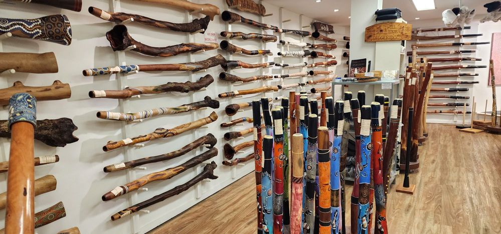 SPIRIT GALLERY - Updated September 2024 - 12 Photos - 10 Playfair St ...