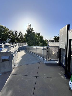 SANTA CLARA CALTRAIN STATION - Updated October 2025 - 143 Photos & 51 ...