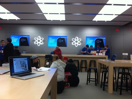 APPLE STORE - OTTAWA - Updated December 2025 - 29 Reviews - 100 ...