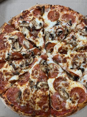 LW PIZZA - 290 Photos & 428 Reviews - 2201 N Lakewood Blvd, Long Beach ...