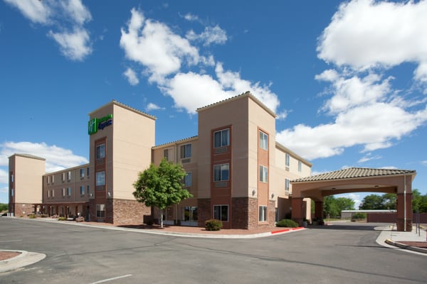 HOLIDAY INN EXPRESS ALBUQUERQUE N - BERNALILLO - 17 Photos & 23 Reviews ...