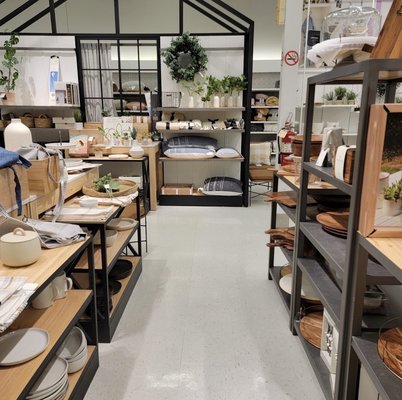 TARGET - Updated December 2025 - 74 Photos & 22 Reviews - 18275 Kenrick ...