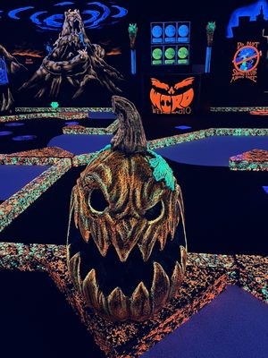 MONSTER MINI GOLF BELLEVUE - Updated December 2025 - 153 Photos & 88 ...