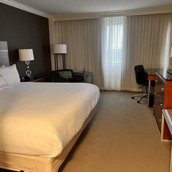 DELTA HOTELS RICHMOND DOWNTOWN - Updated January 2026 - 185 Photos ...