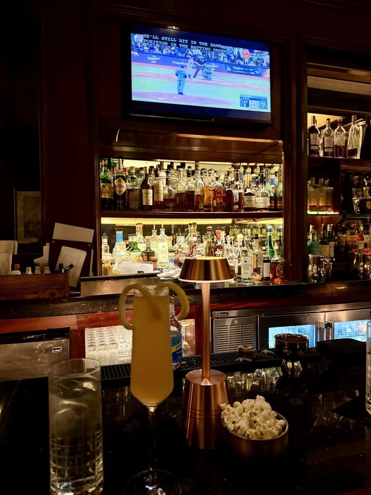 THE DARK BAR - Updated April 2026 - 24 Photos - 70 Rowes Wharf, Boston ...
