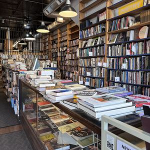 DANDELION BOOKSHOP - Updated January 2026 - 139 S Oak Park Ave, Oak Park, Illinois - Bookstores ...
