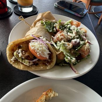 MANOLI’S PIZZA COMPANY - Updated December 2025 - 561 Photos & 876 ...