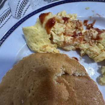 POPPIES RESTAURANT & DELI - Updated March 2025 - 356 Photos & 396 ...