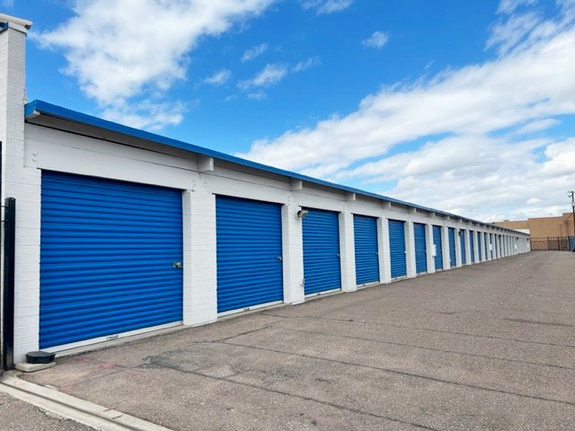 ALTA VISTA MINI STORAGE - Updated April 2025 - 2750 W. Northern Ave ...