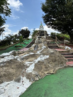 MAGIC MOUNTAIN FUN CENTER - EAST - Updated December 2025 - 70 Photos ...