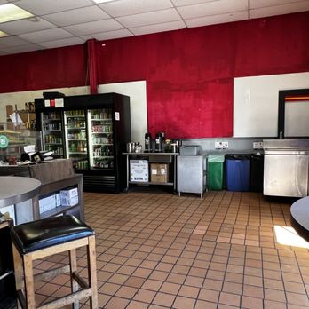 THE DELI LAMA - Updated October 2025 - 107 Photos & 128 Reviews - 150 ...