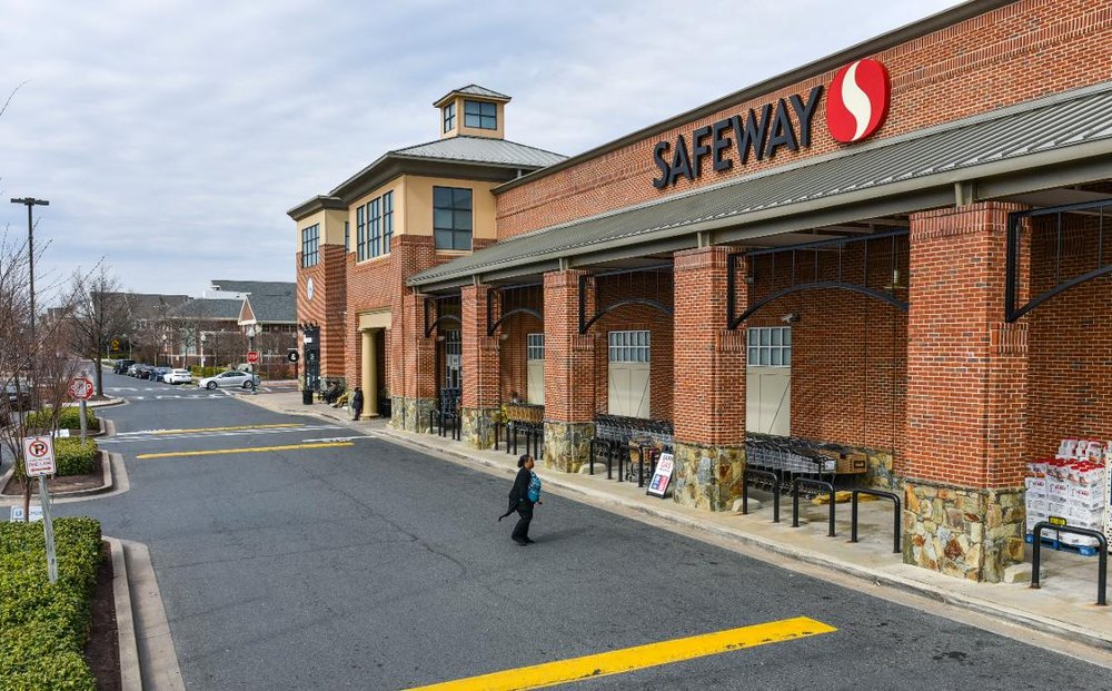 SHOPS AT TOWN CENTER - Updated July 2025 - 9718 Germantown Rd ...