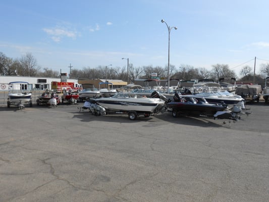 MID KANSAS MARINE - Updated May 2026 - 19 Photos - 517 E 4th Ave ...