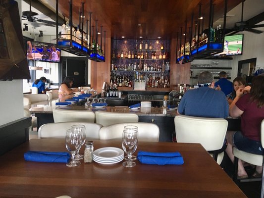 BLUE POINTE OYSTER BAR AND SEAFOOD GRILL - Updated September 2025 - 304 ...