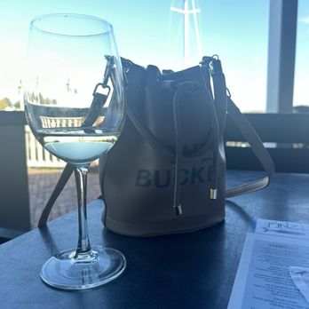 FINZ SEAFOOD & GRILL - Updated May 2024 - 930 Photos & 1084 Reviews ...