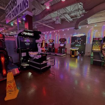 SIDE QUEST ARCADE - Updated August 2025 - 56 Photos & 20 Reviews - 430 ...