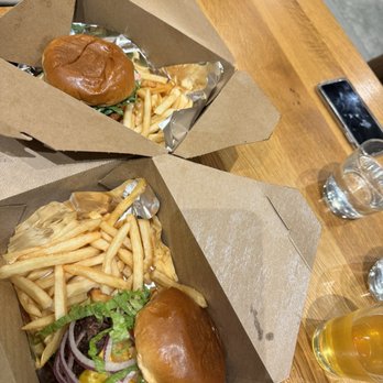 CAMP OUTPOST - Updated July 2024 - 323 Photos & 442 Reviews - 709 Zion ...