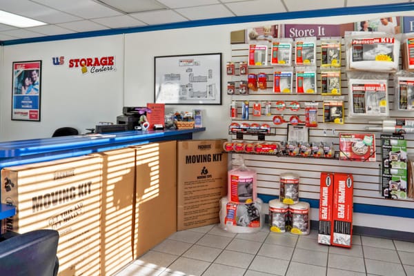 US STORAGE CENTERS - Updated October 2025 - 28 Photos & 64 Reviews ...