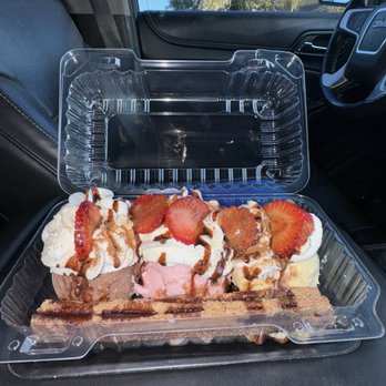 LA GLORIA RESTAURANT & DESSERTS - Updated March 2025 - 111 Photos & 74 ...