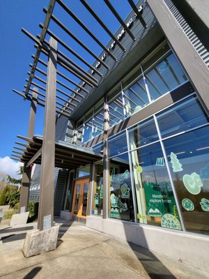 REI - Updated August 2025 - 21 Photos & 40 Reviews - 625 Black Lake ...