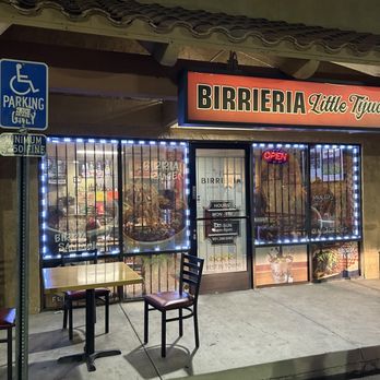 BIRRIERIA LITTLE TIJUANA - Updated September 2024 - 392 Photos & 582 ...