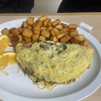 THE BANKS GRILL - 206 Photos & 335 Reviews - 2900 Arendell St, Morehead ...