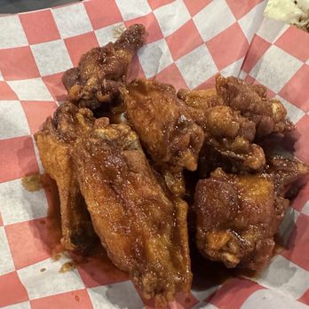 SHARKY’S WINGS & RAW BAR - WEST - Updated December 2025 - 238 Photos ...